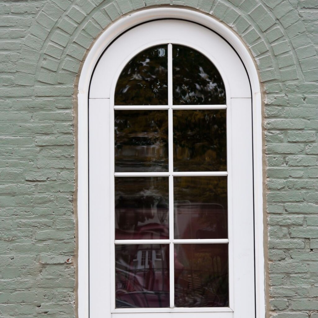 Single Hung Round Top Windows Denver | Expert Replacement